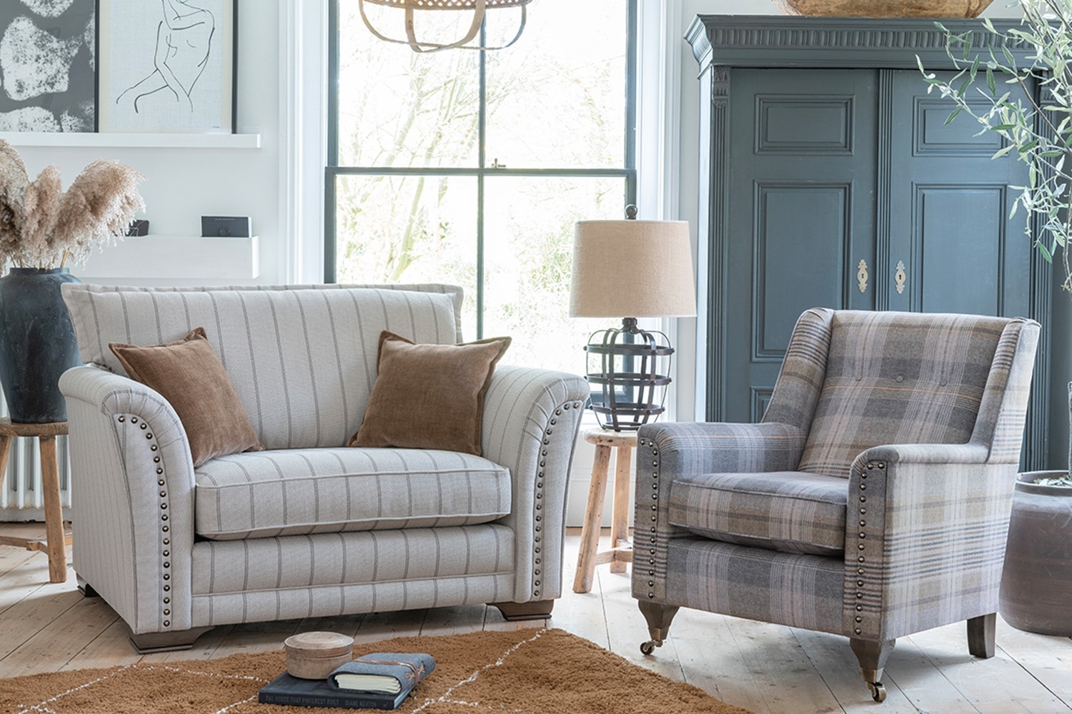 Alstons Evesham Woodstock Accent Chair | Furniture World