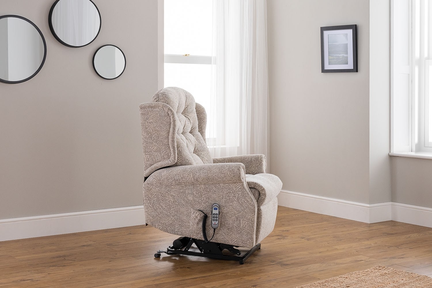 Celebrity Furniture Woburn Grande Cloud Zero Riser Recliner Chair ...