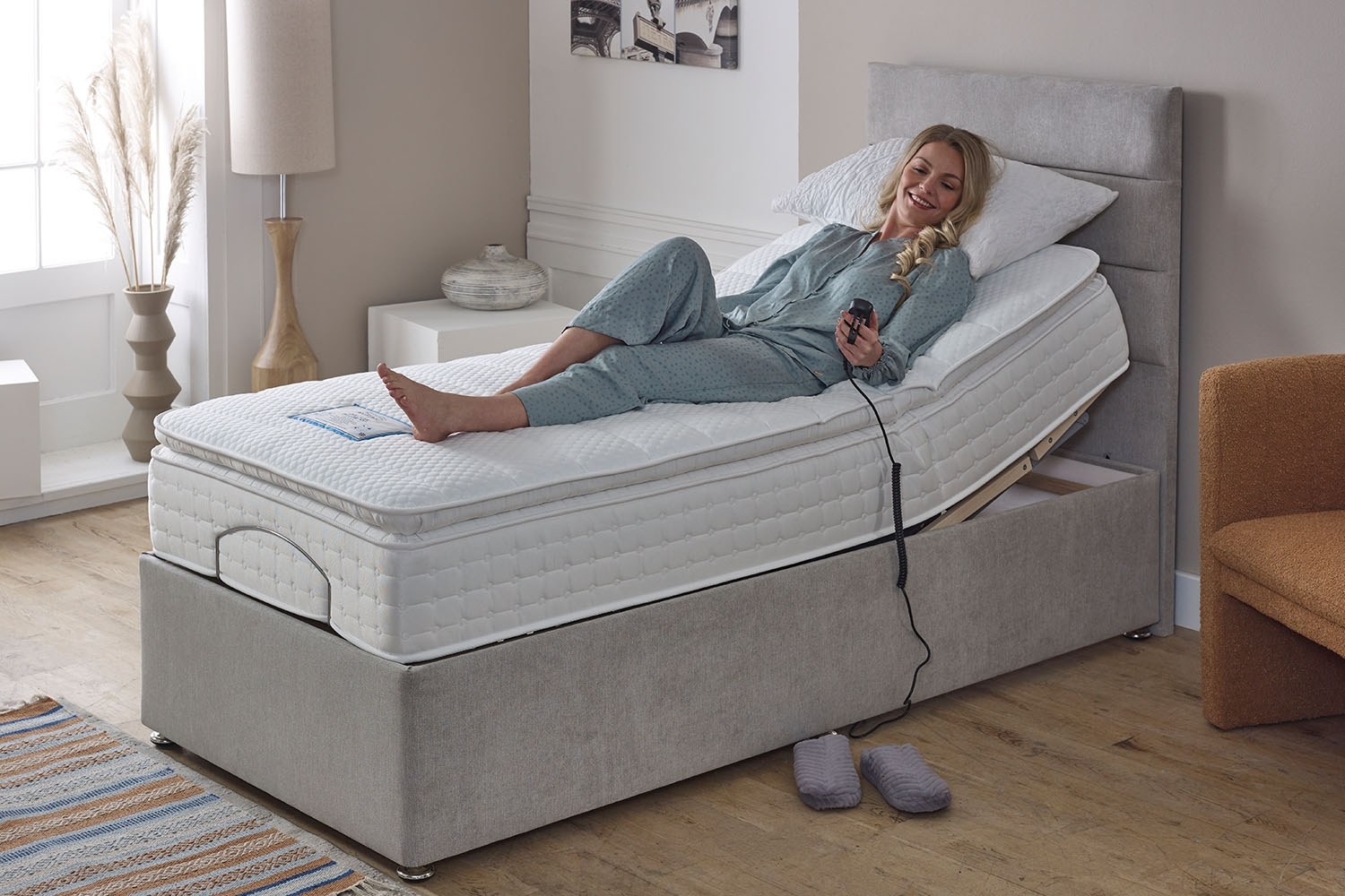 Adjust-A-Bed Gel-Flex Pillowtop Electric Adjustable Divan Bed | Furniture World