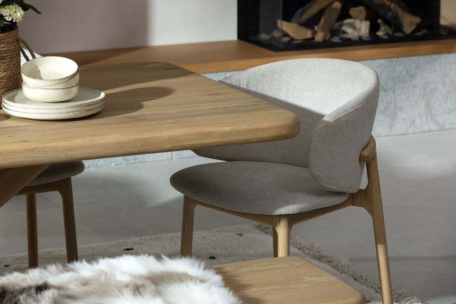 Flynn Natural Oak 200cm Star Base Dining Table | Furniture World