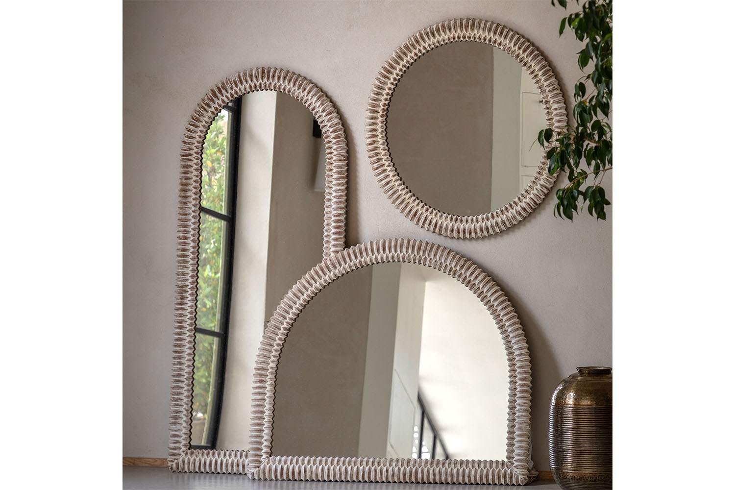 Gallery Direct Pimlico Round Mirror White Wash 900mm | Furniture World