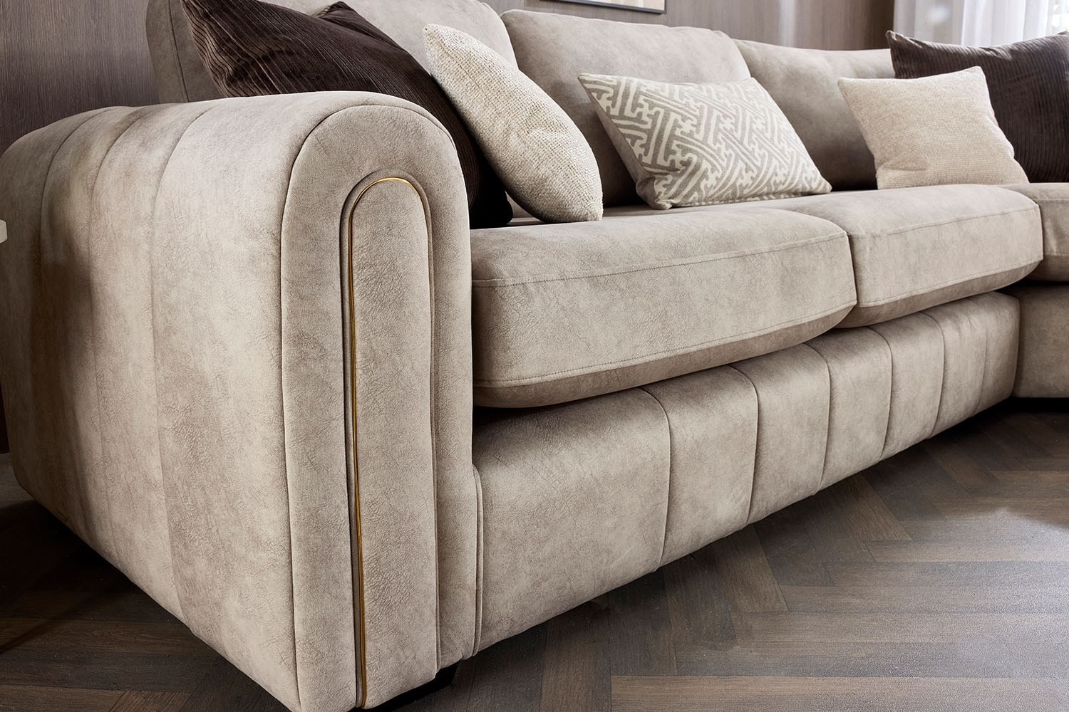 Glamour Plush Extra Large 4 Seater Sofa | Furniture World