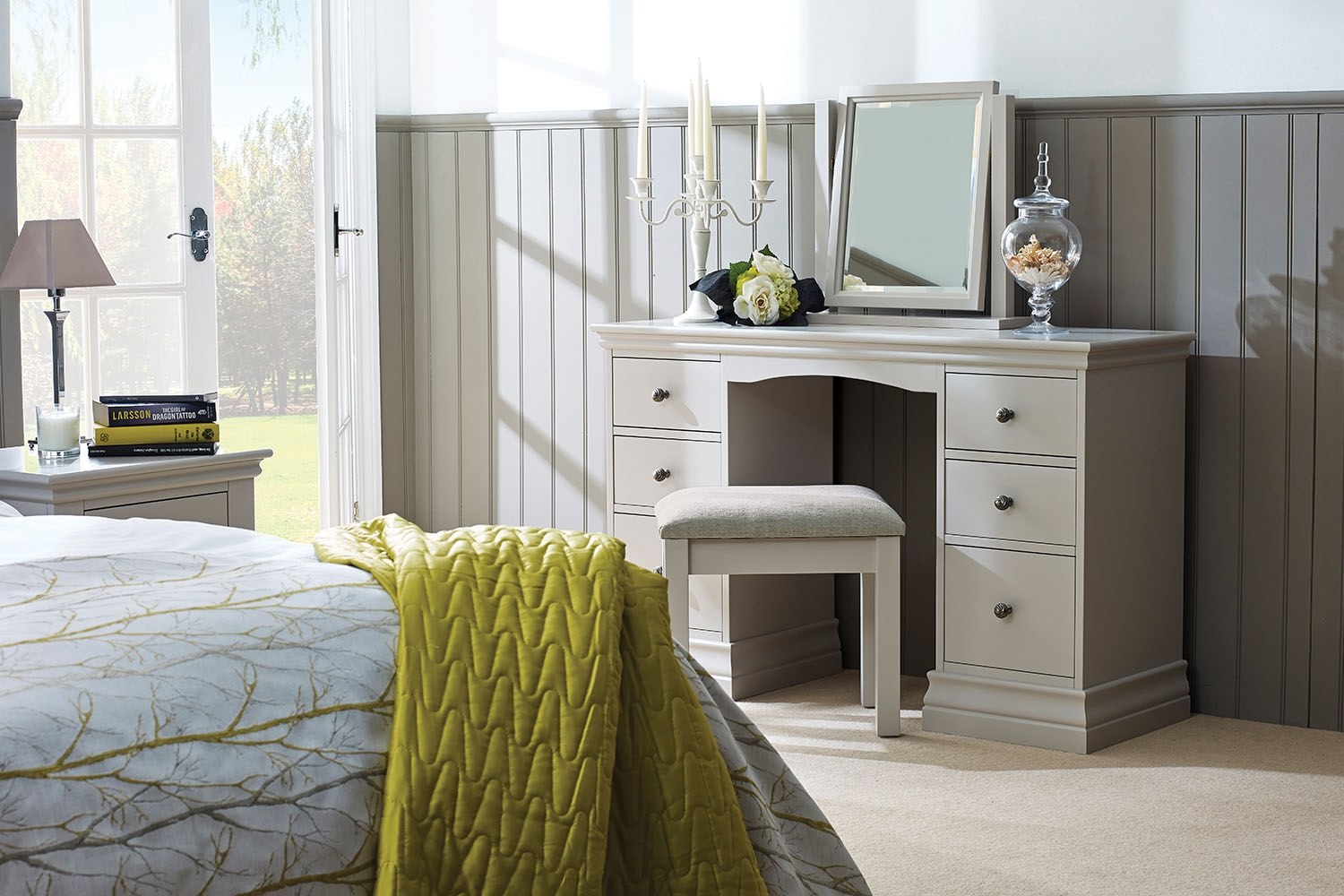 Porter Bordeaux Painted Cotton Double Dressing Table | Furniture World