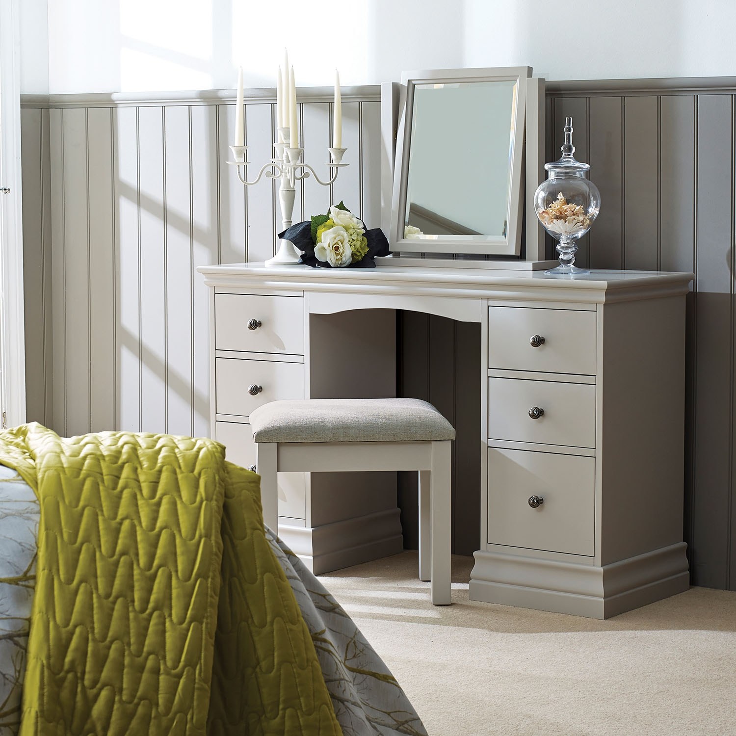 Porter Bordeaux Painted Cotton Double Dressing Table | Furniture World