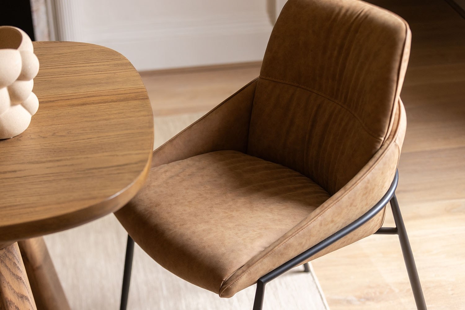 Jaxon Oak Finish 160-220cm Ext Dining Table Set with x4 Jackson Chairs ...