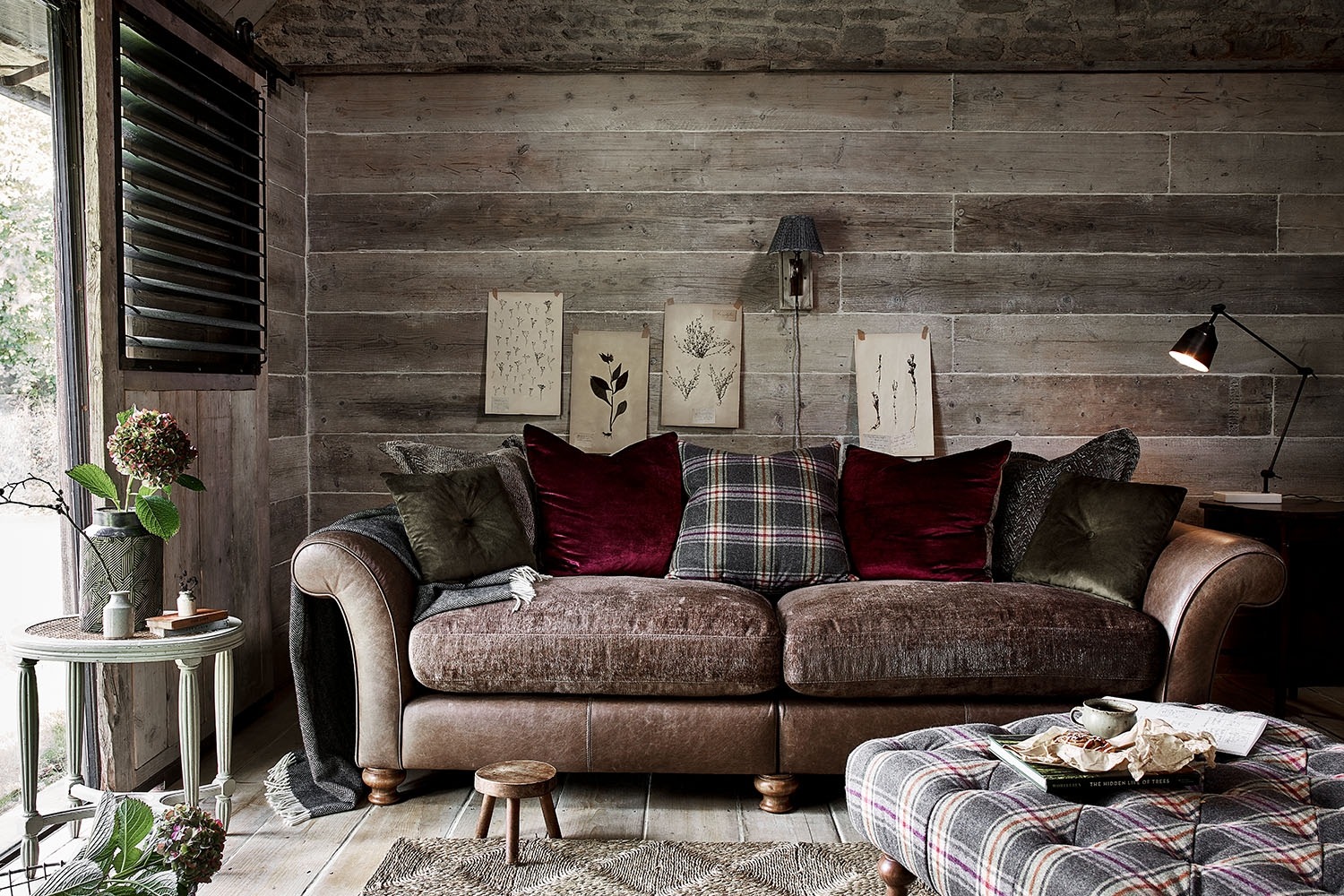 Alexander & James Blake 4 Seater Standard Back Sofa - Furniture World