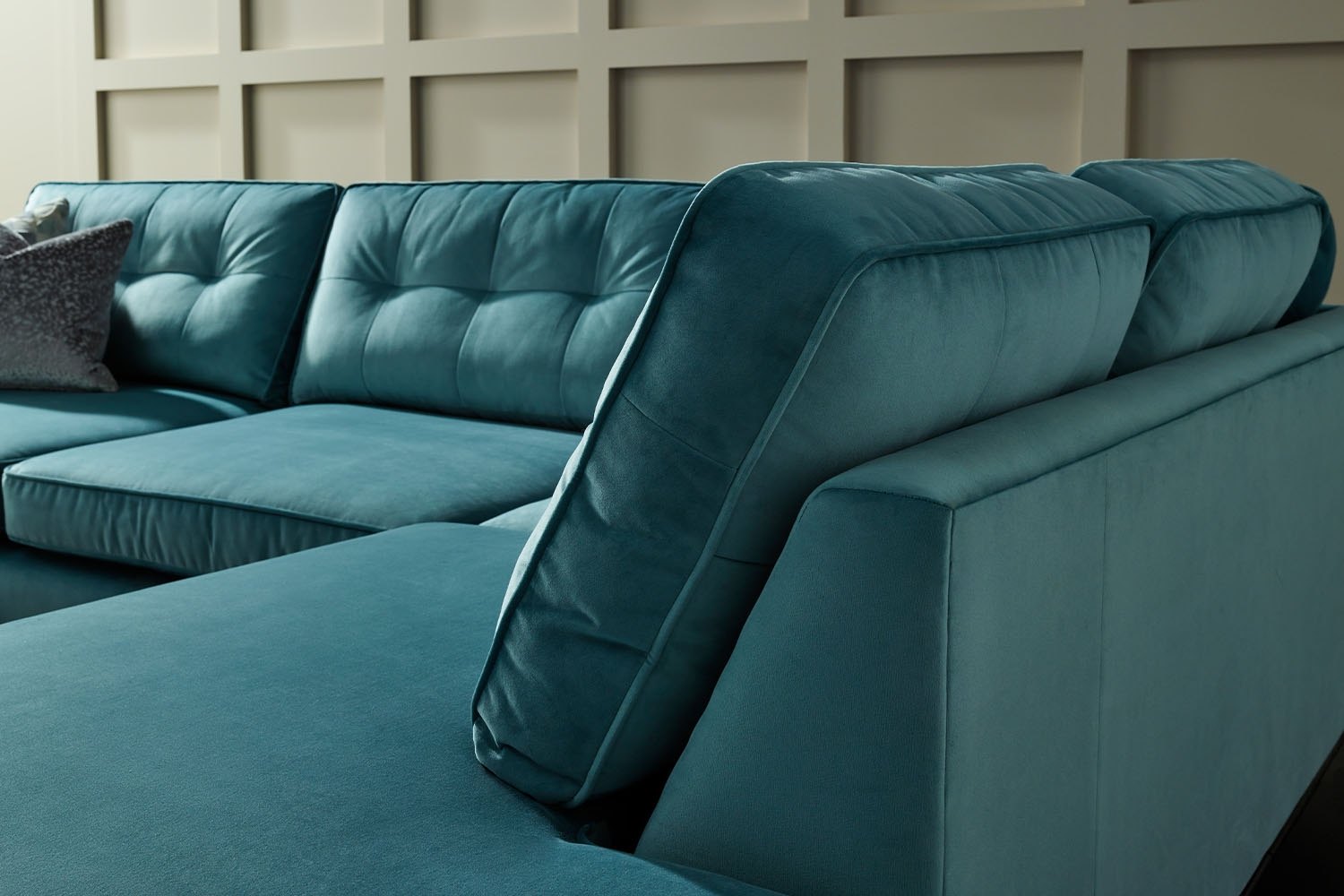 London Large Standard Back Corner Sofa | Furniture World